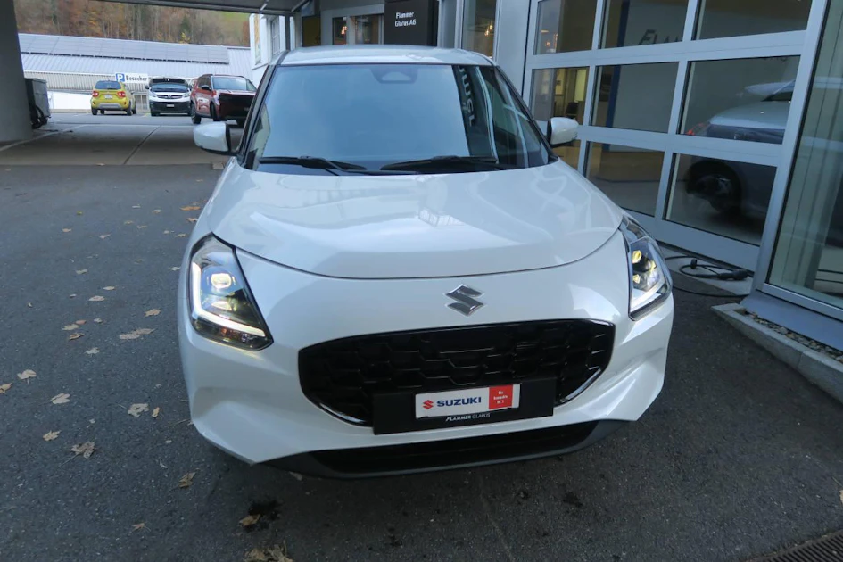 Suzuki Swift 1.2 Compact Top Hybrid 4x4 Neuf 26 180.– CHF | Carmarket