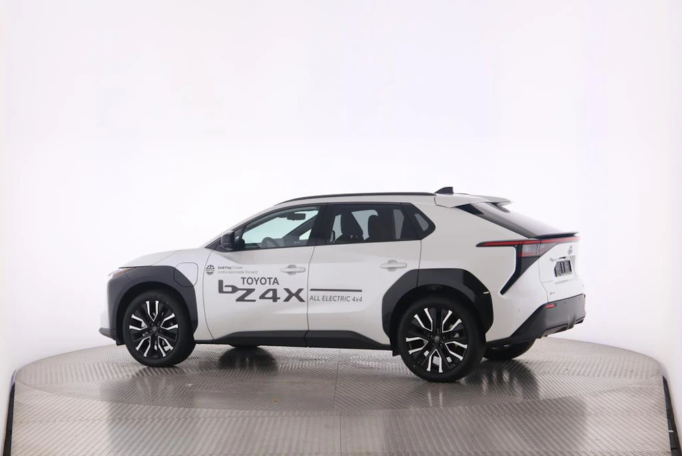 TOYOTA bZ4X Premium AWD : Réserver un essai sur route