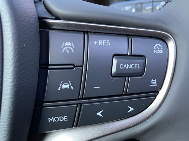 Lexus UX 300h F-Line Neuf CHF 51’900.– | Carmarket