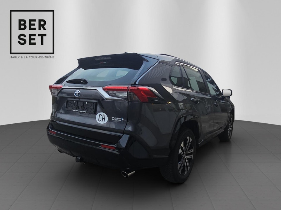 TOYOTA RAV4 2.5 Plug-In-Hybrid Trend : Réserver un essai sur route