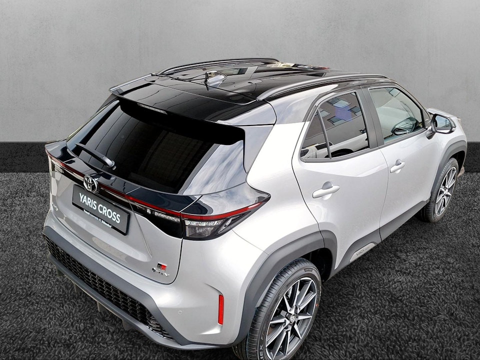 TOYOTA Yaris Cross 1.5 VVT-i HSD GR Sport: Jetzt Probefahrt buchen!