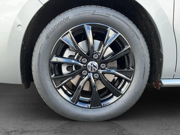 VW Multivan 2.0 TSI Life DSG Neu CHF 79’900.– | Carmarket