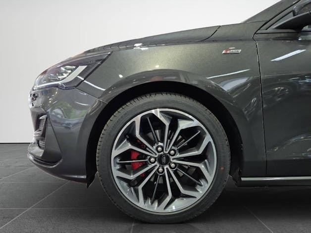 Ford Focus 1.0i EcoB Hybrid 155 ST-Line X Neu CHF 39’295.– | Carmarket