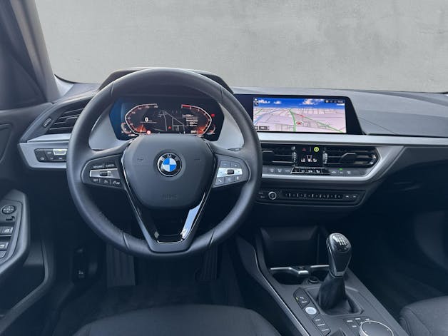 BMW 118i Essential Edition 📍 Occasion CHF 23’900.– | Carmarket