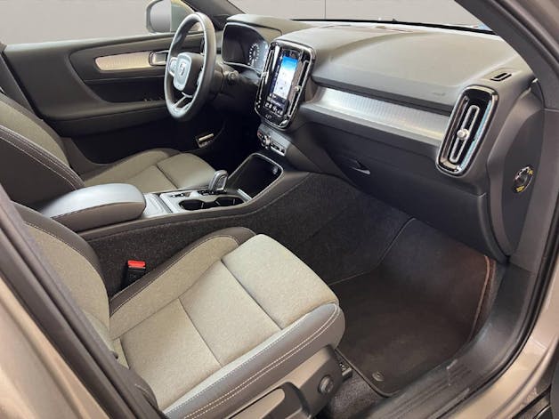 Volvo XC40 1.5 T2 Momentum Occasion CHF 24’990.– | Carmarket