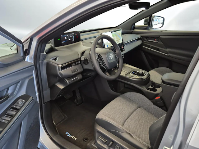 TOYOTA bZ4X Touring Style: Jetzt Probefahrt buchen!
