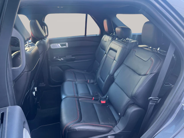 FORD Explorer 3.0 V6 Plug-in Hybrid ST-Line: Jetzt Probefahrt buchen!